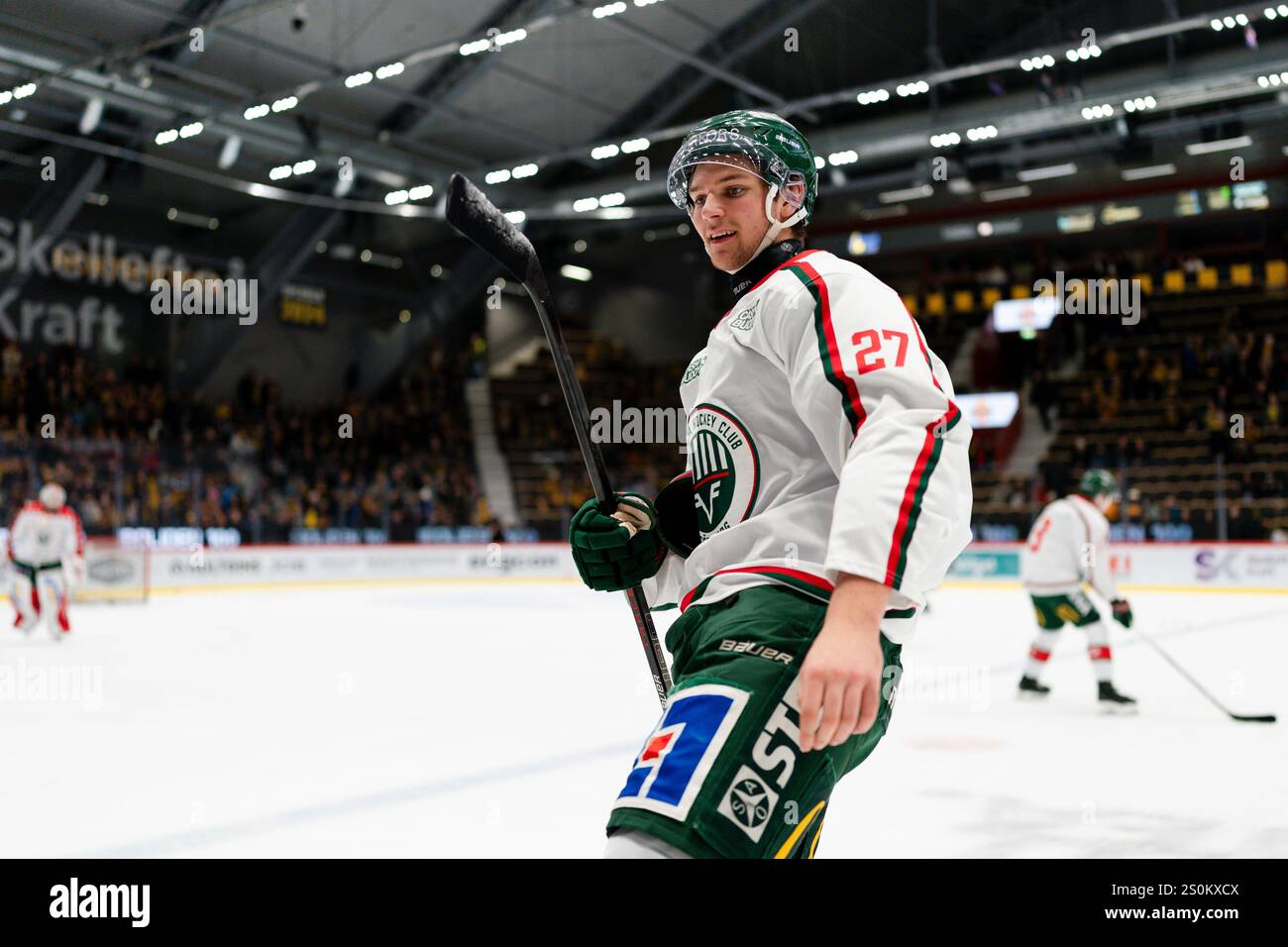 241228 Frölundas Carl-Otto Magnusson under ishockeymatchen i SHL mellan ...