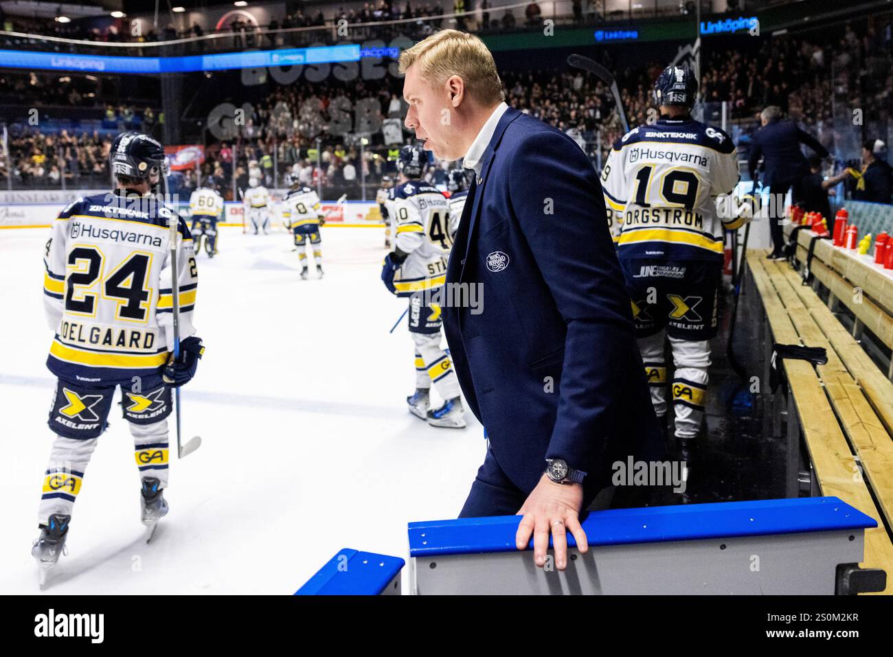 241228 HV71s tränare Anton Blomqvist efter ishockeymatchen i SHL mellan Linköping och HV71 den ...