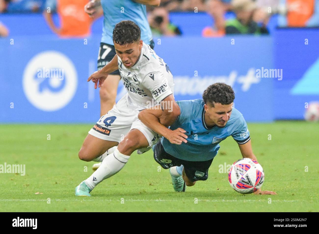 Alexander Menelaou (L) of Melbourne Victory and Anas Ouahim (R) of ...