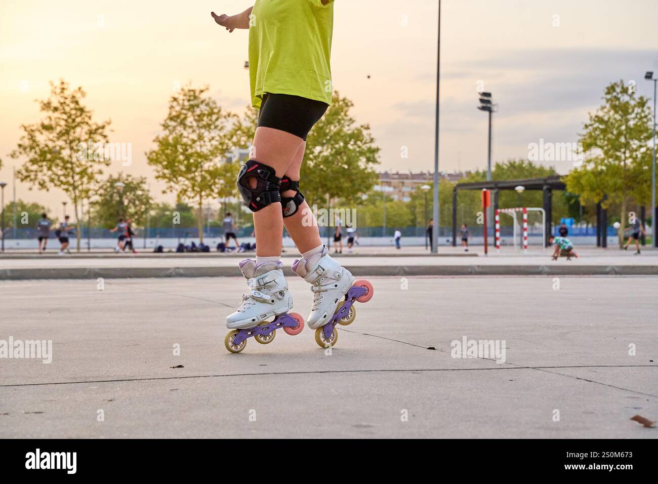 Inline skating freestyle hi-res stock photography and images - Alamy