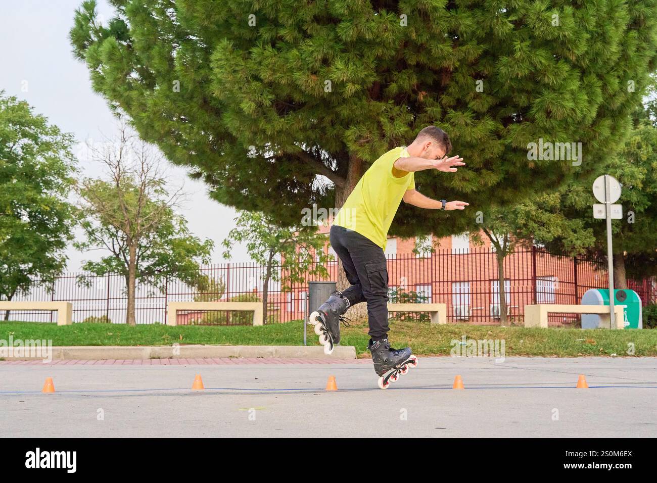 Inline skating freestyle hi-res stock photography and images - Alamy
