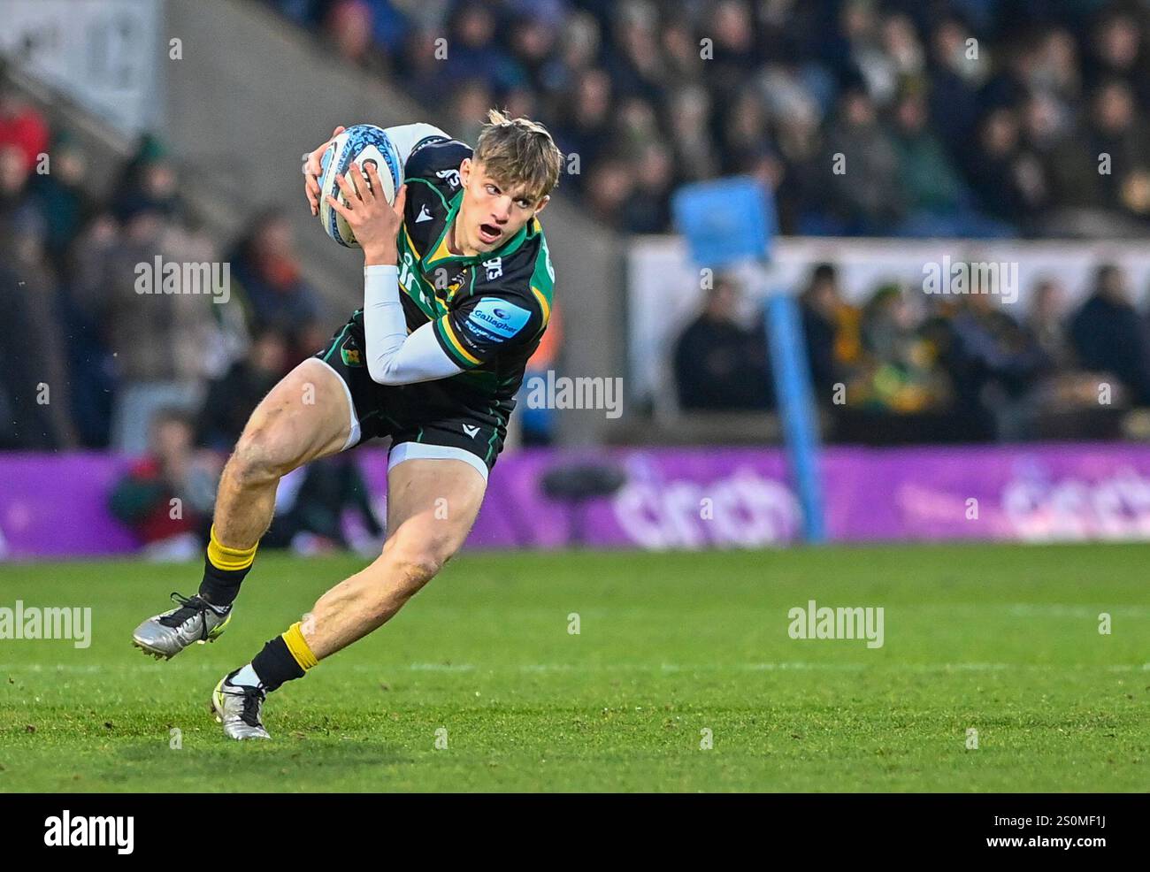 Northampton, UK. 28th Dec, 2024. Archie McParland of Northampton Saints ...