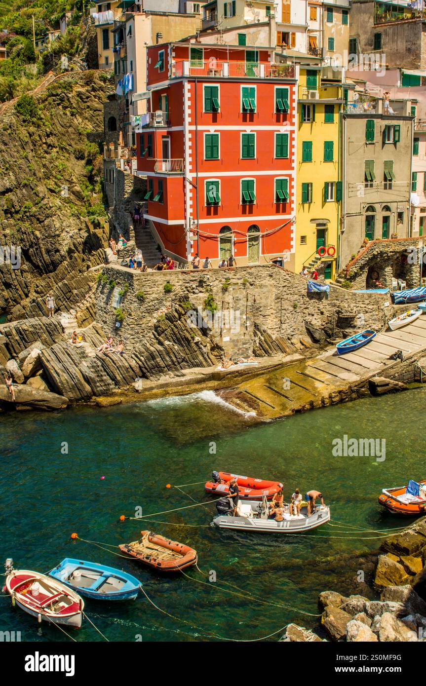 Riomaggiore, La Spezia, Cinque Terre, Italy Stock Photo - Alamy
