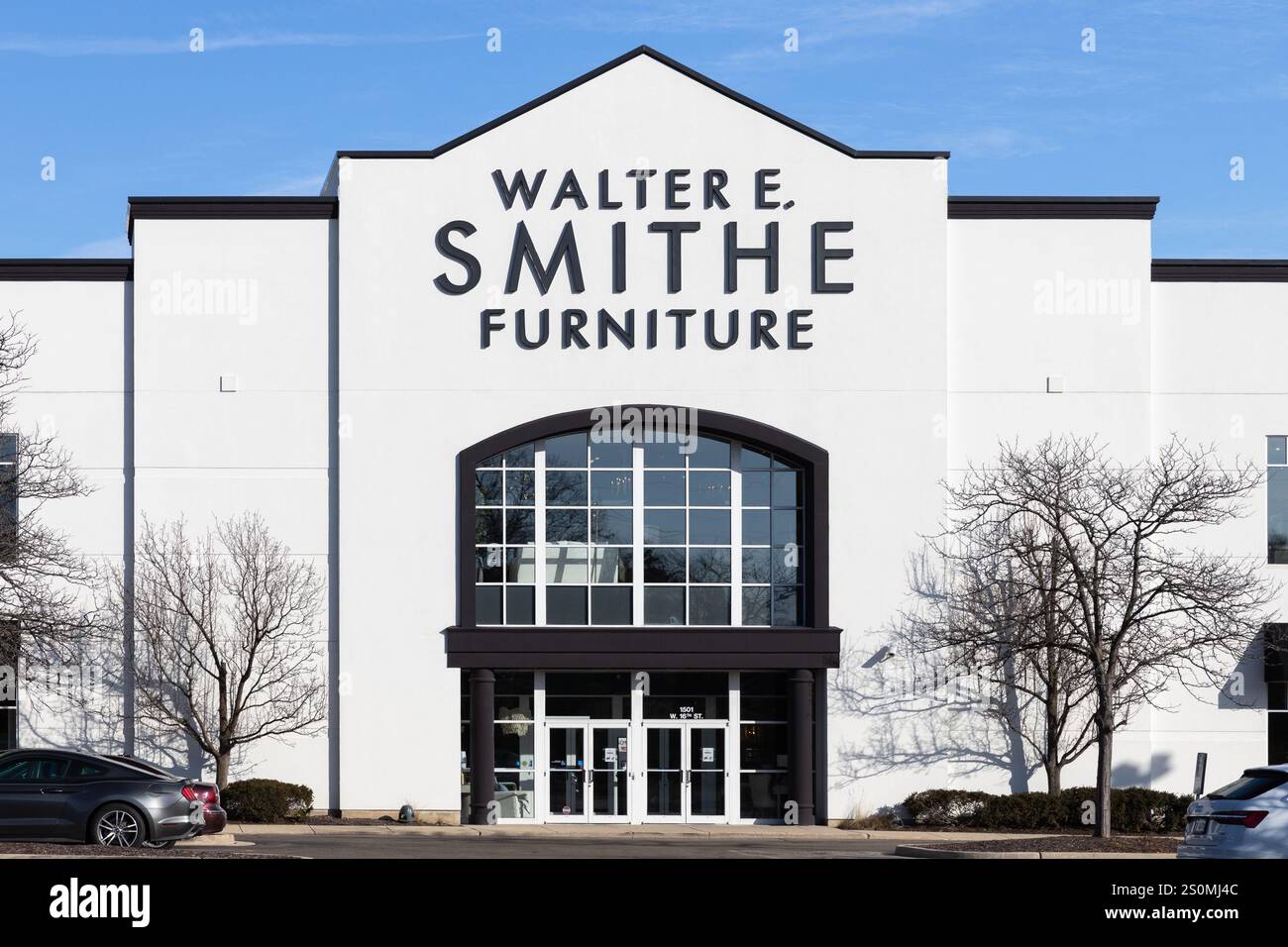 Walter E Smith is a Chicago Metropolitan furniture store chain with 10 ...
