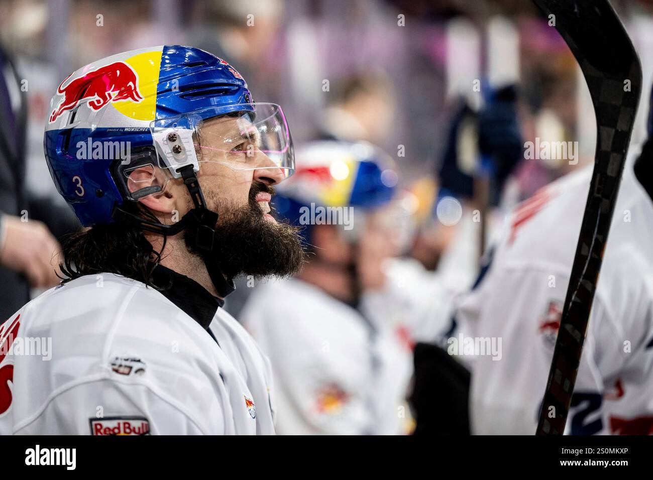 Nuernberg, Deutschland. 28th Dec, 2024. Dominik Bittner (3, EHC Red ...