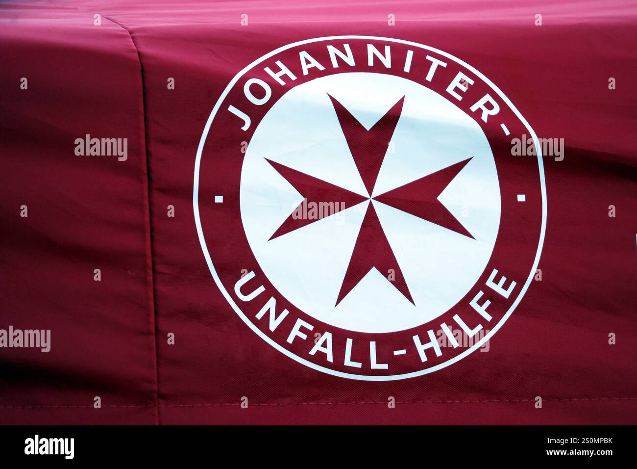 Erste hilfe logo hi-res stock photography and images - Alamy