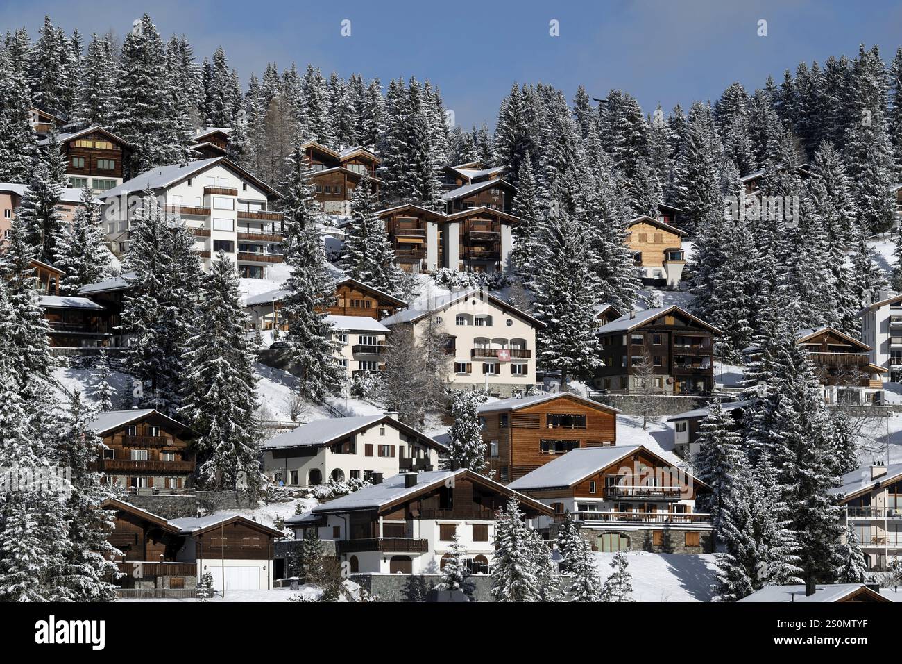 Apartment building in resort hi-res stock photography and images - Alamy