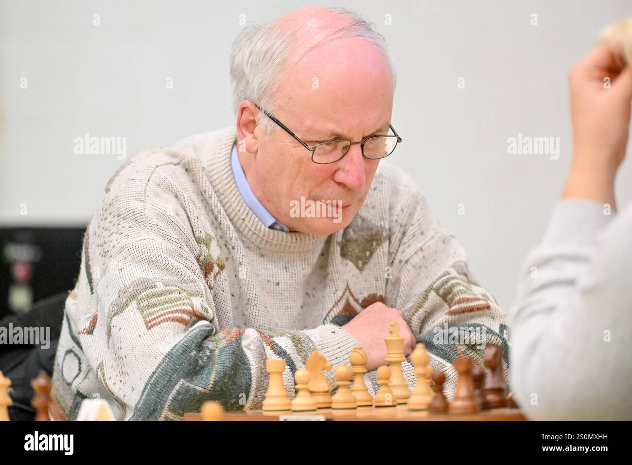 Hastings, UK. 28th Dec, 2024. Andrew Muir im SCO during the 98th Caplin ...
