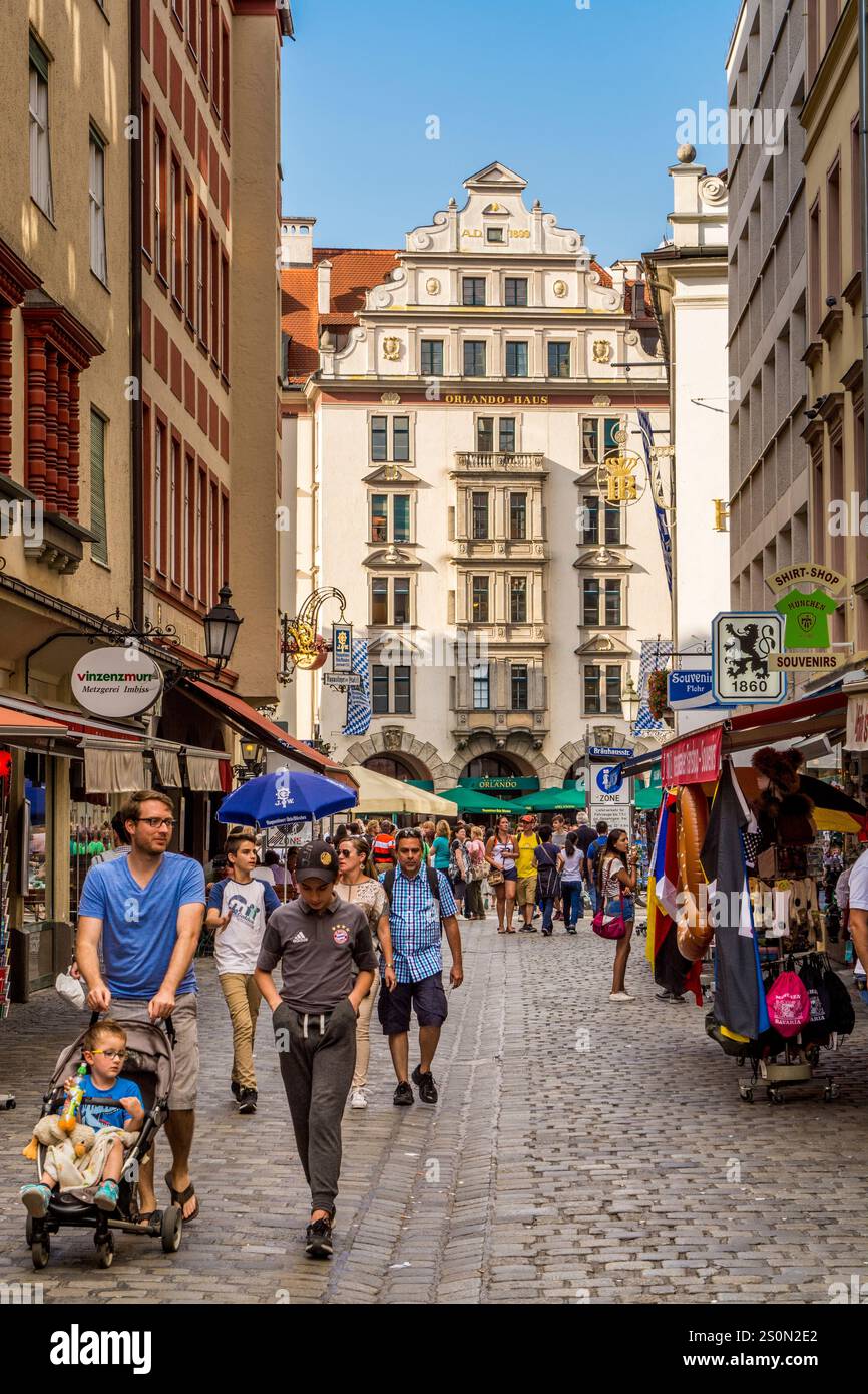 Shopping street munich old hi-res stock photography and images - Alamy