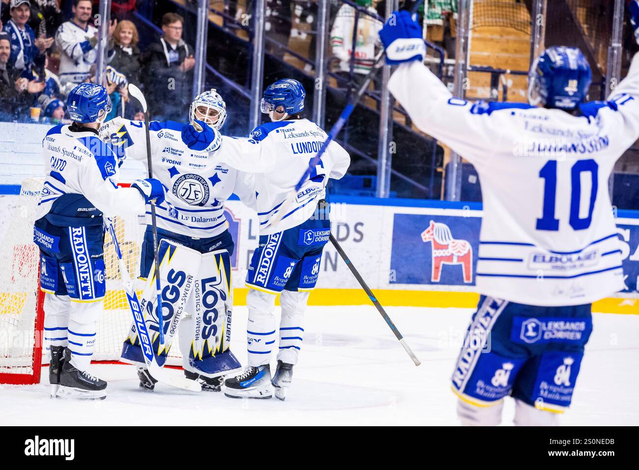 Leksand, Sverige. 28th Dec, 2024. 241228 Leksands spelarna jublar efter segern under ...
