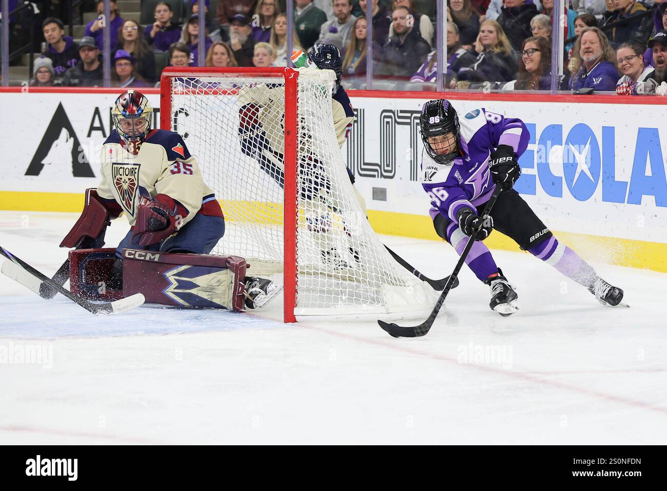 December 28th, 2024: Minnesota Frost forward Michela Cava (86) attempts ...
