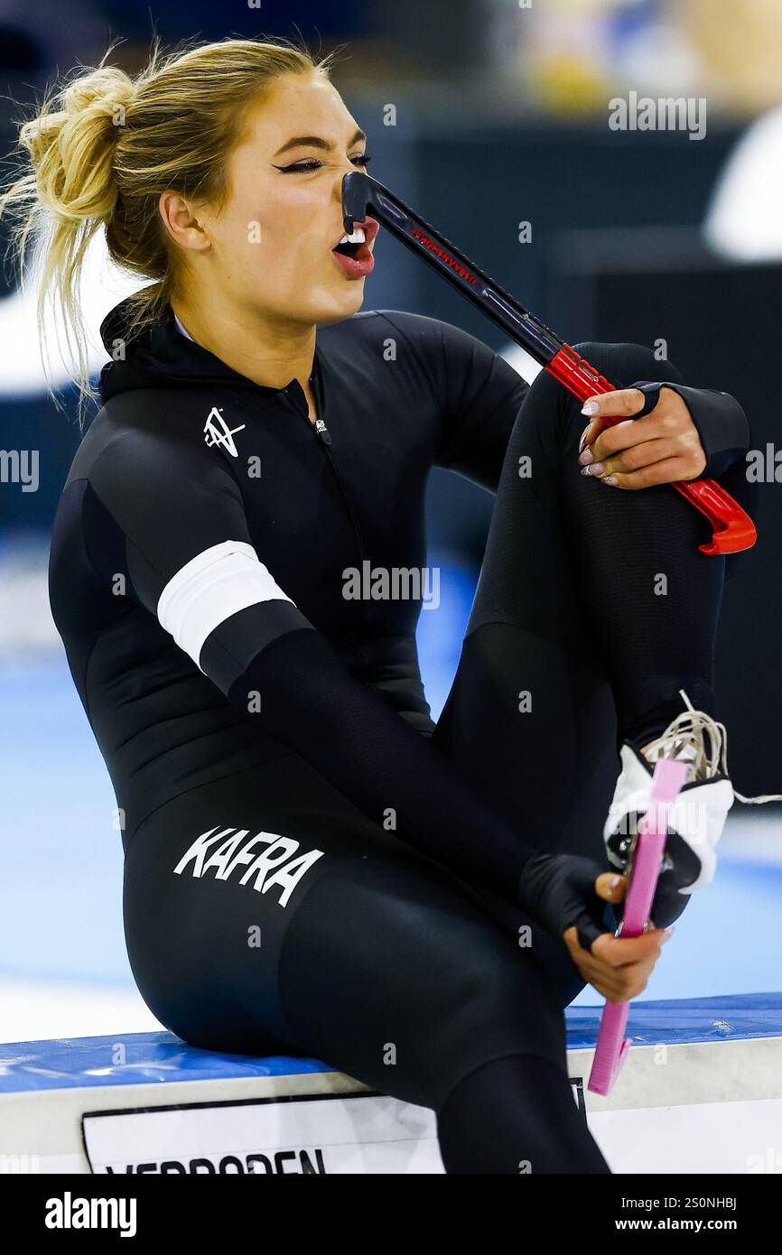 HEERENVEEN - Jutta Leerdam reacts after the 500 meters during the first ...