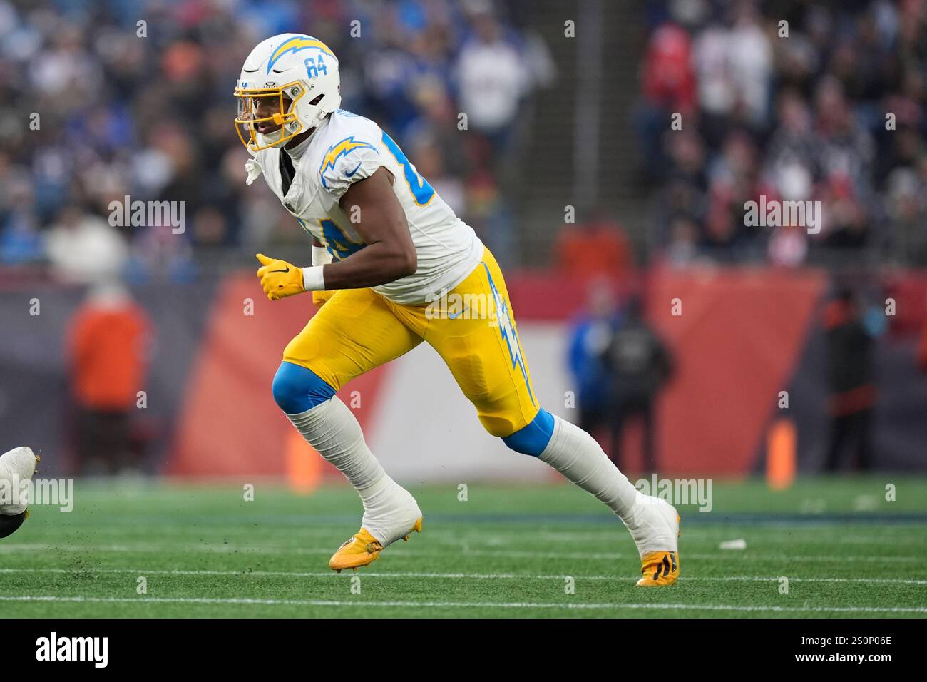 Los Angeles Chargers tight end Stone Smartt (84) during the second half ...