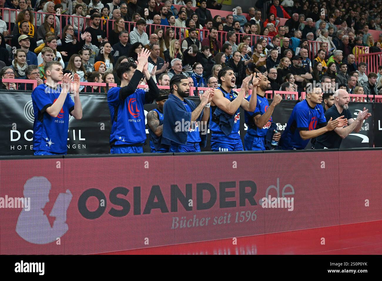 Tuebingen, Deutschland. 28th Dec, 2024. Das Team jubelt, Emotionen GER ...