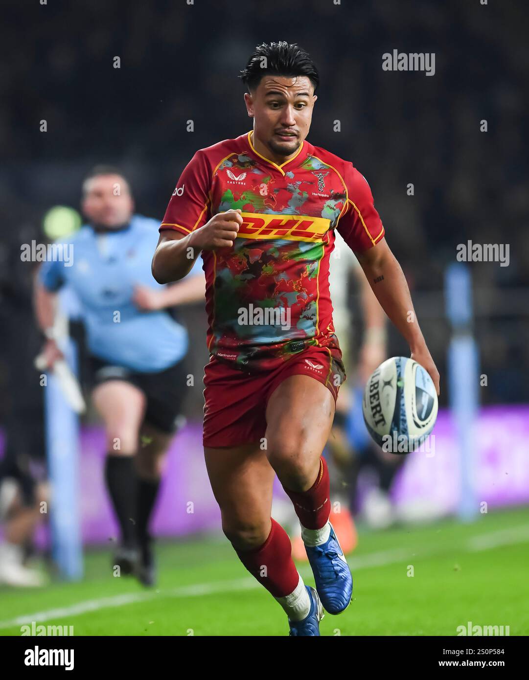 Twickenham, London, UK. 28th Dec 2024. Marcus Smith of Harlequins ...