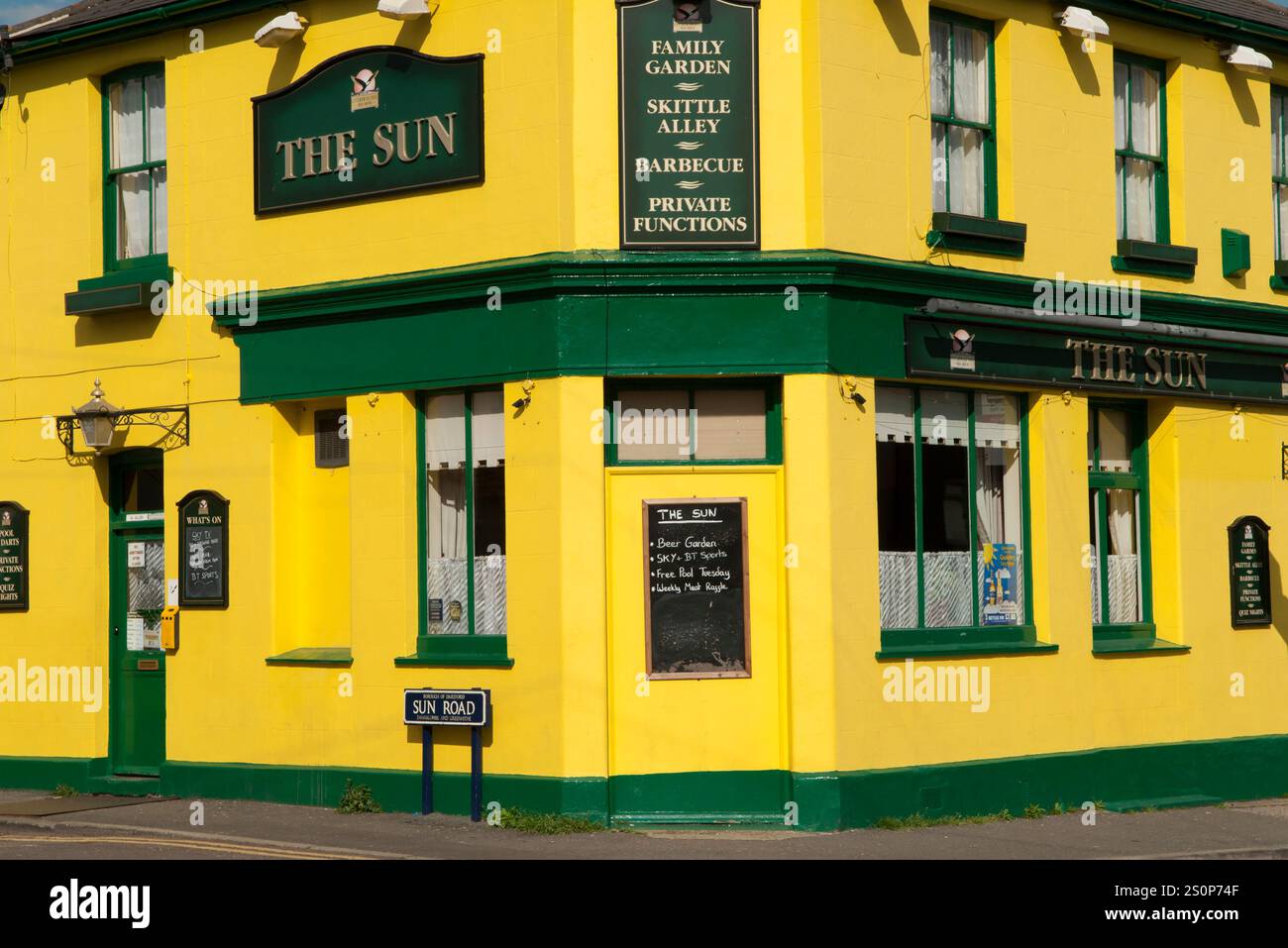 Dartford town 1990s hi-res stock photography and images - Alamy