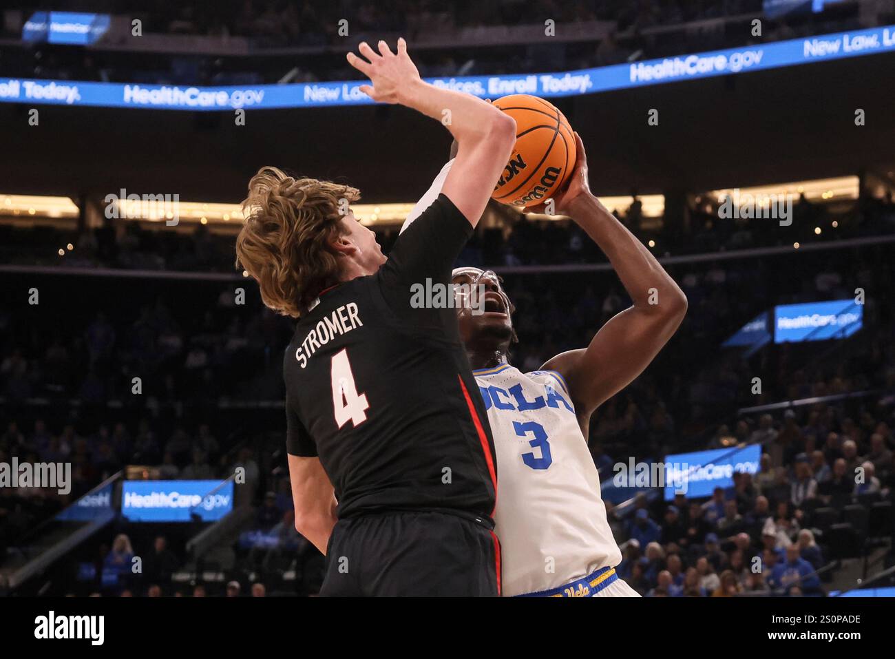 UCLA's Eric Dailey Jr. (3) goes to the basket against Gonzaga's Dusty ...