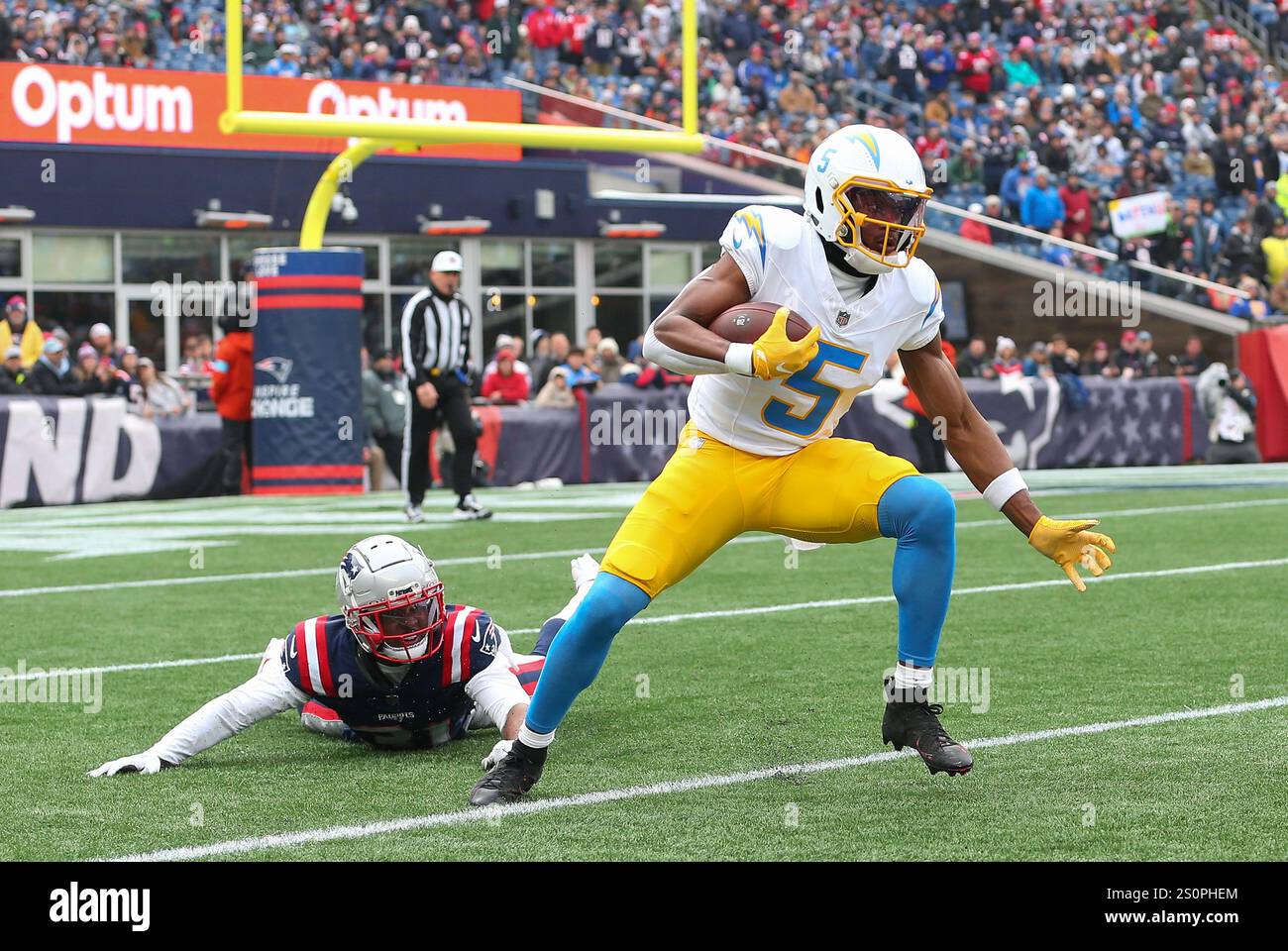 Foxborough, MA, USA. 28th Dec, 2024. MA, USA; Los Angeles Chargers wide ...
