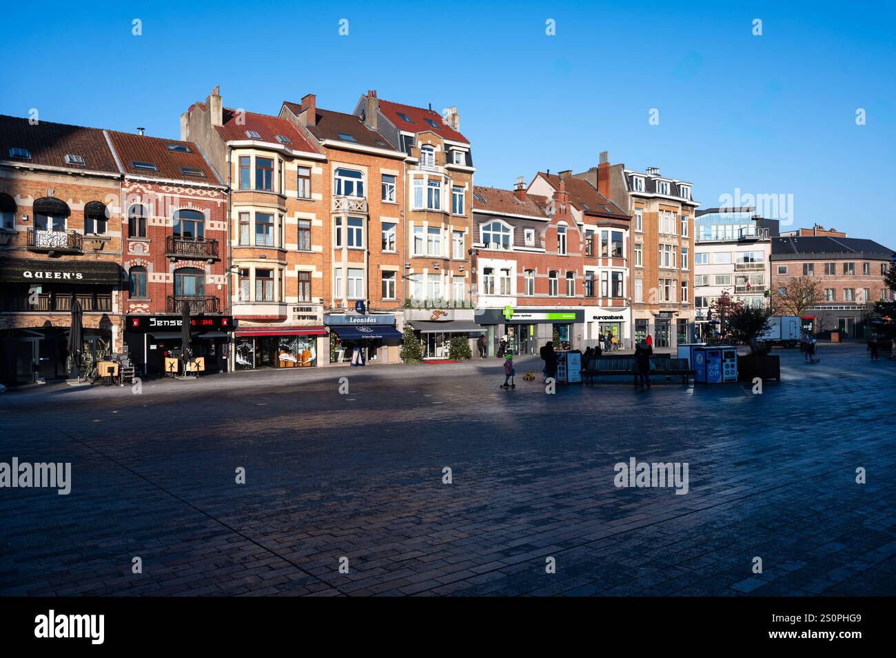 Local businesses, shops and restaurants at the Place Reine Astrid or ...