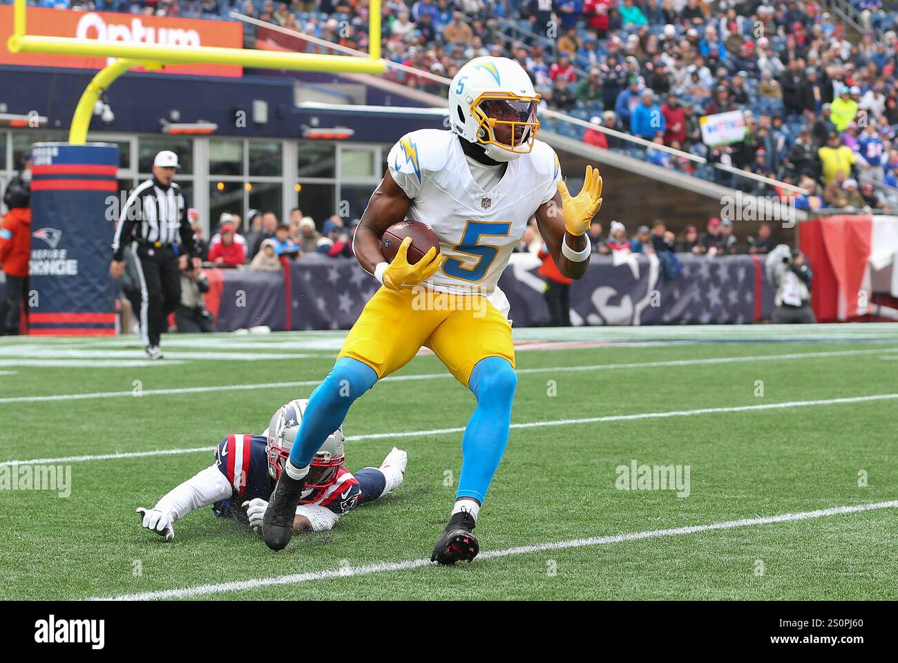 Foxborough, MA, USA. 28th Dec, 2024. MA, USA; Los Angeles Chargers wide ...