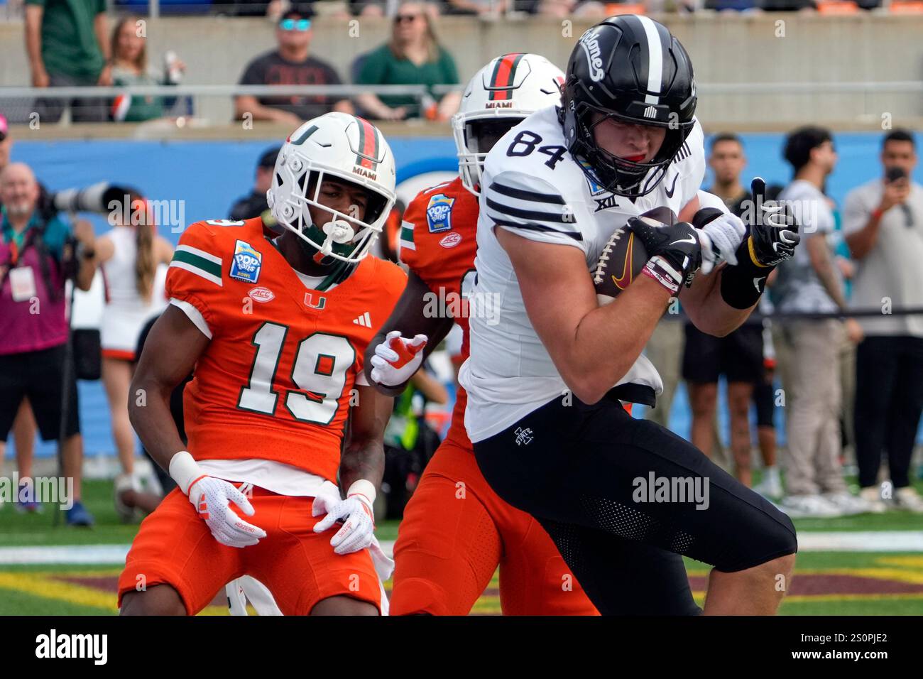Iowa State tight end Gabe Burkle (84) catches a pass for a touchdown in ...
