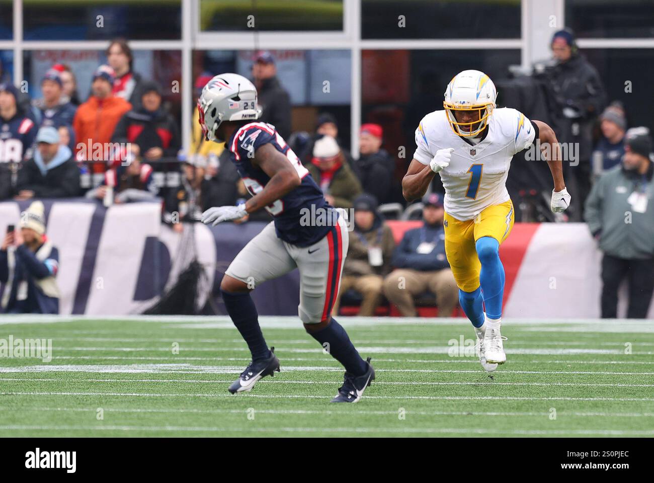 Foxborough, MA, USA. 28th Dec, 2024. MA, USA; Los Angeles Chargers wide ...
