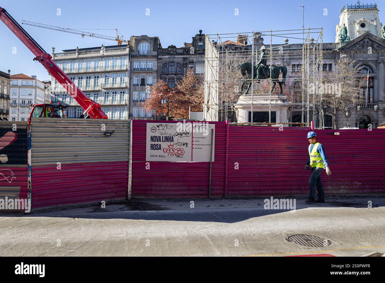 Porto, Portugal. 20th Dec, 2024. A worker seen near the construction ...