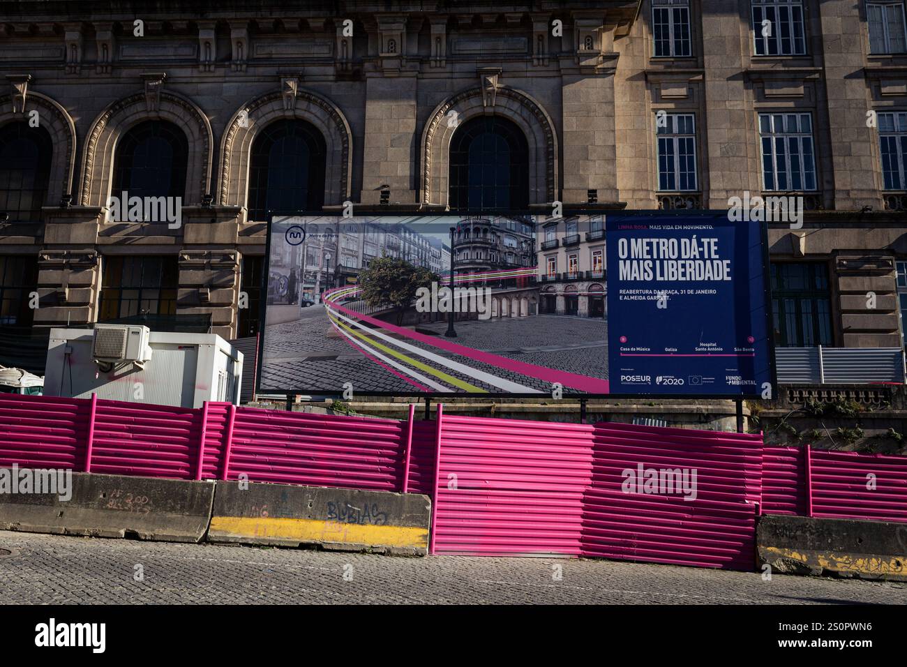 Porto, Portugal. 20th Dec, 2024. A huge banner that says "Metro Gives ...