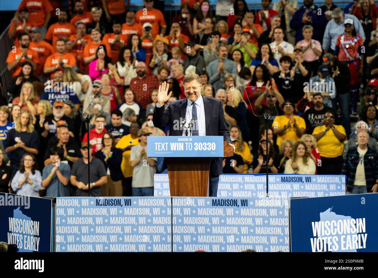 Ben wikler hi-res stock photography and images - Alamy