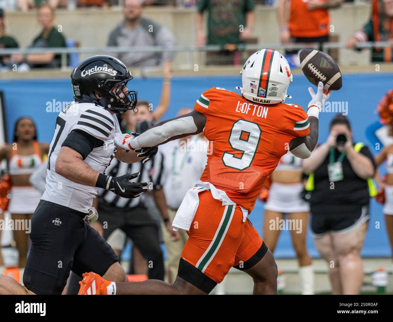 Orlando, FL, USA. 28th Dec, 2024. Miami Hurricanes tight end Elija ...