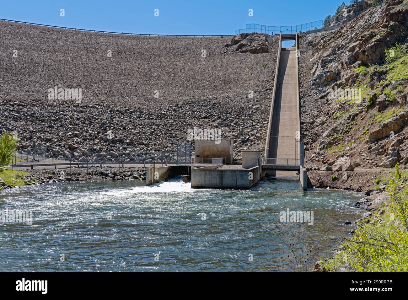 The spillway is dry at the Mason Dam on the Powder River near Baker ...