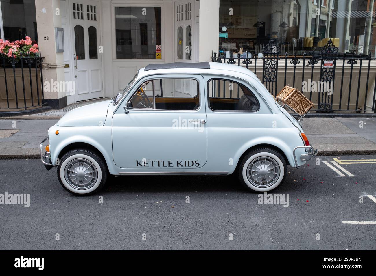 Kettle Kids Watch Shop Fiat Car in London England UK Stock Photo - Alamy