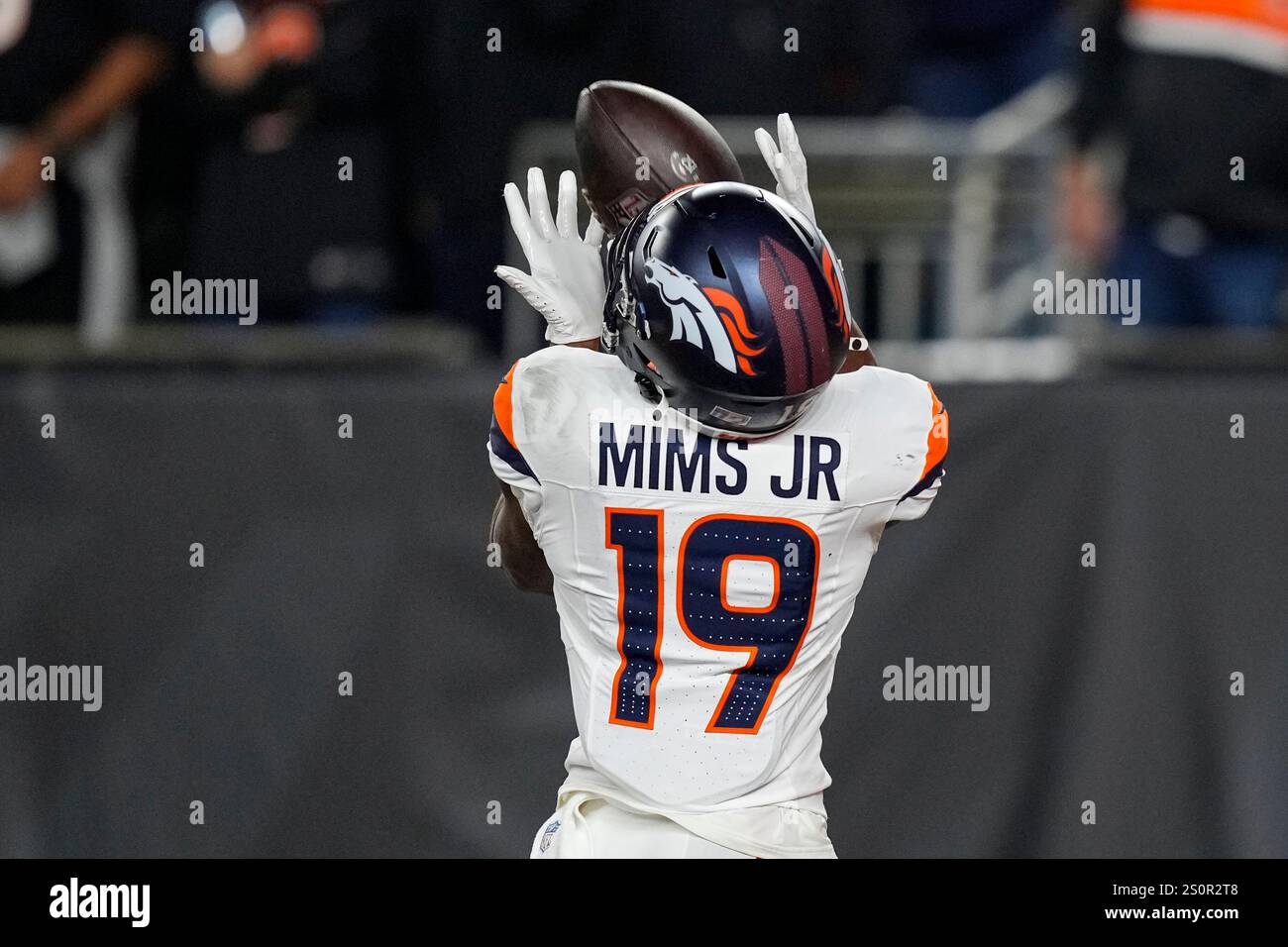 Denver Broncos wide receiver Marvin Mims Jr. (19) makes catch for a touchdown against the ...