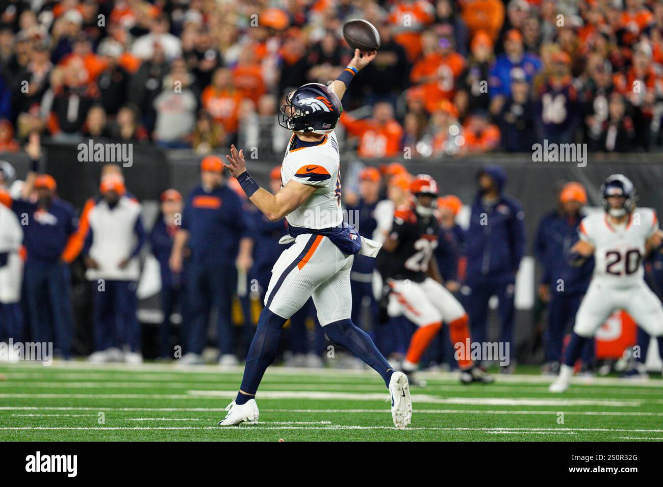 Denver Broncos quarterback Bo Nix (10) throws for a touchdown against the Cincinnati Bengals ...