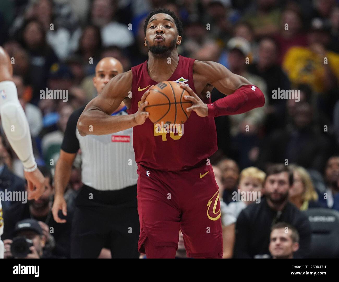 Cleveland Cavaliers guard Donovan Mitchell (45) in the second half of ...