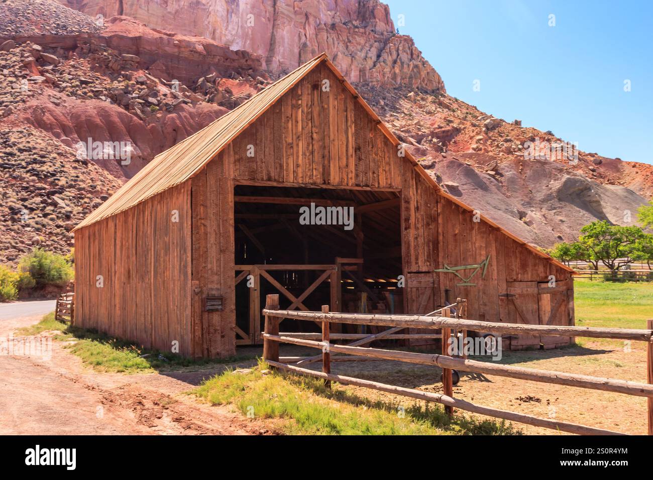 Old barn in Fruita at the Capitol Reef National Park in south-central ...