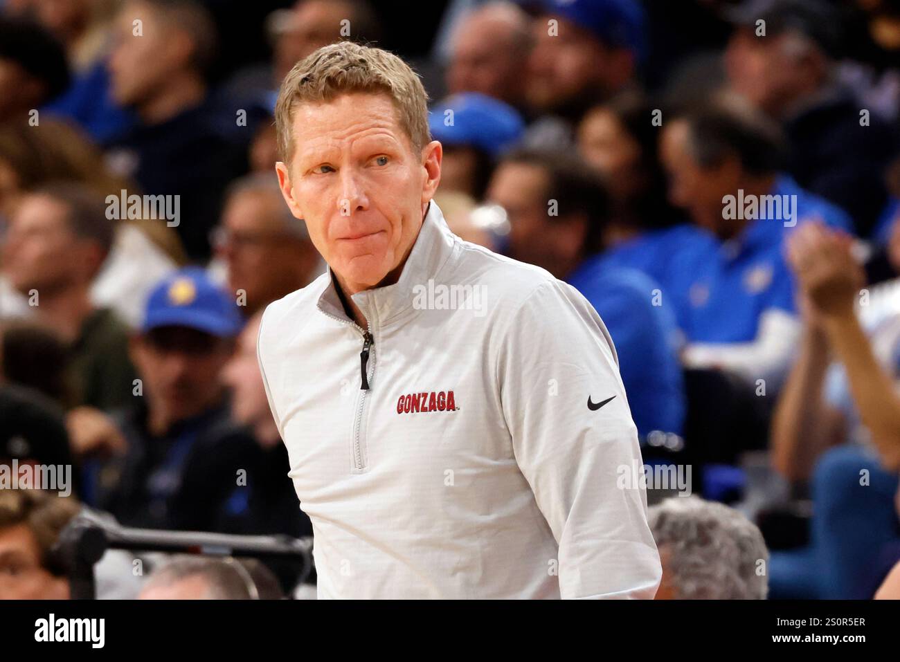 Gonzaga Bulldogs' head coach Mark Few reacts during the first half of ...