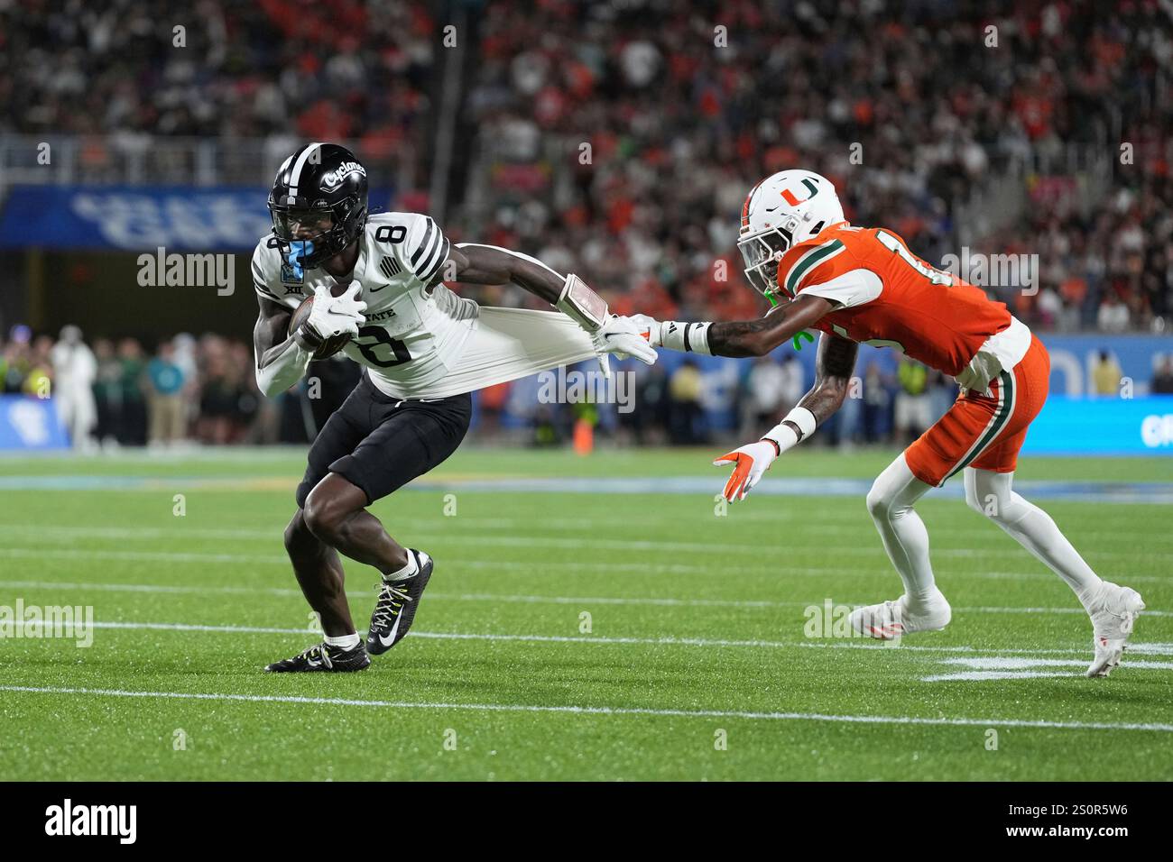 ORLANDO, FL - DECEMBER 28: Miami Hurricanes defensive back Markeith ...
