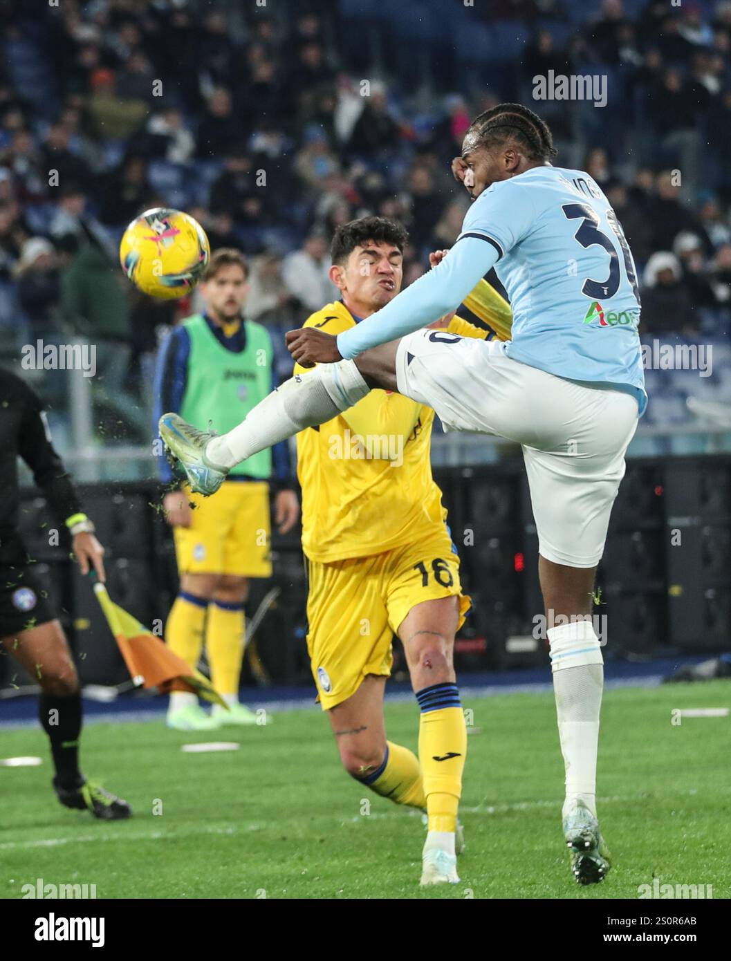 Rome, Italy. 28th Dec, 2024. Lazio's Nuno Tavares (R) vies with ...