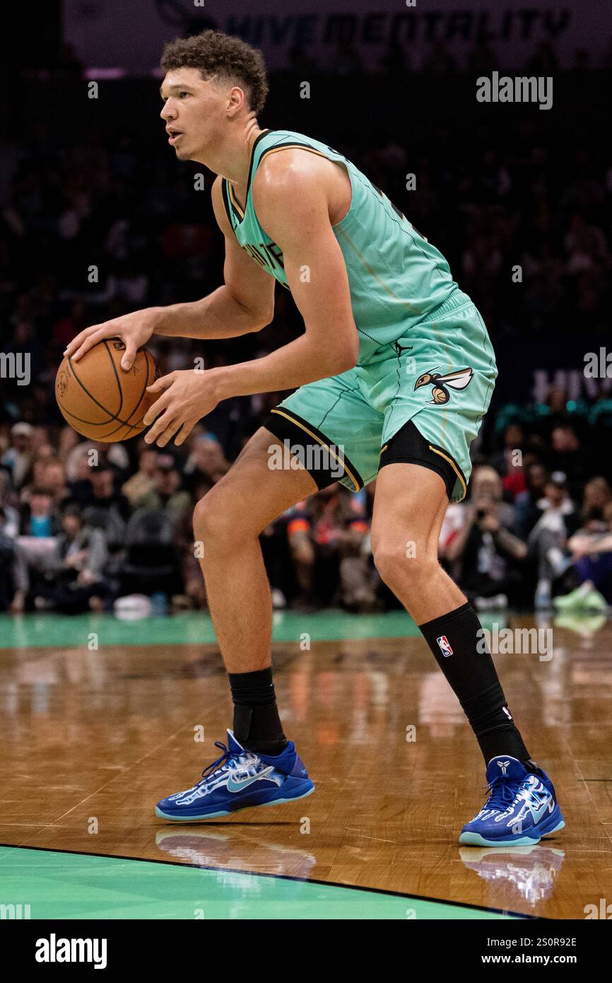 Charlotte Hornets forward Tidjane Salaun (31) plays against the ...
