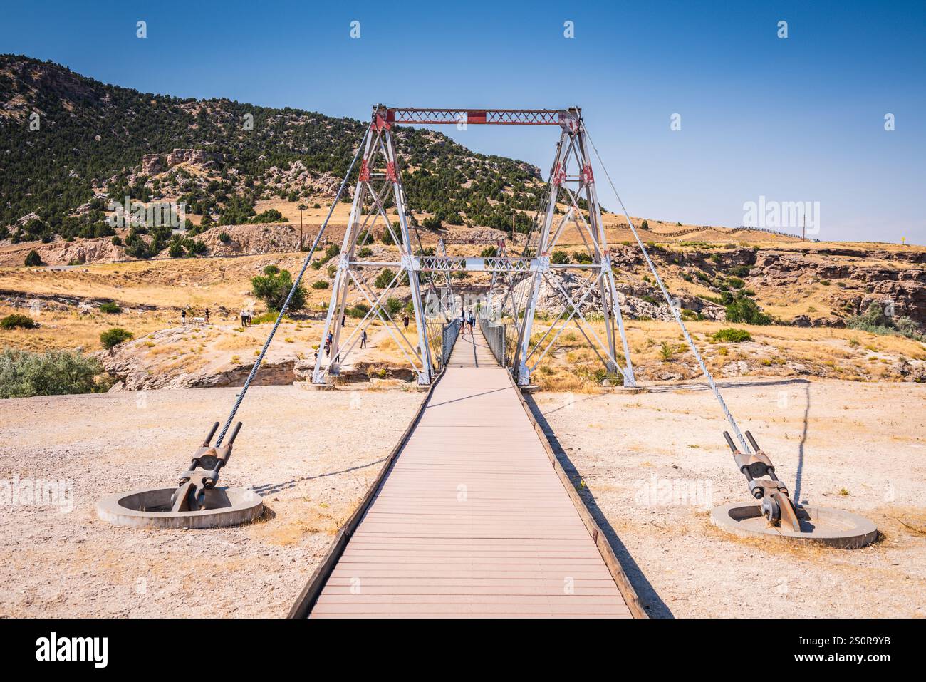 Bridge walk offers scenic river hi-res stock photography and images - Alamy