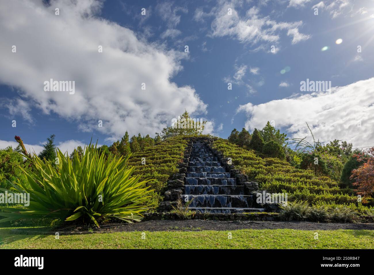 Cascata e Aquário das Furnas in the community gardens, Furnas, São ...