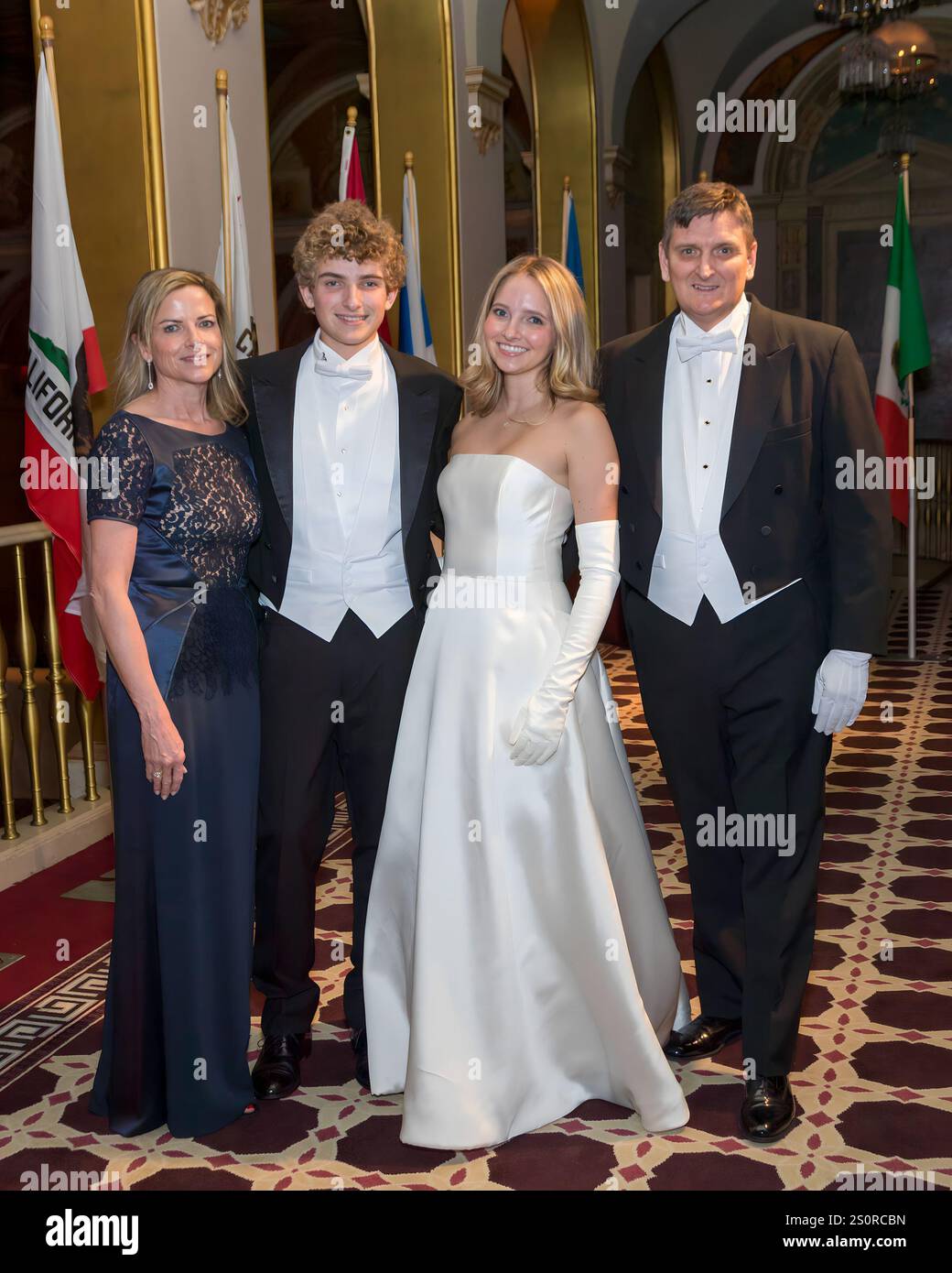 New York, NY, USA. 28th Dec, 2024. Carmina Roth, Zacharis Roth, Anna ...