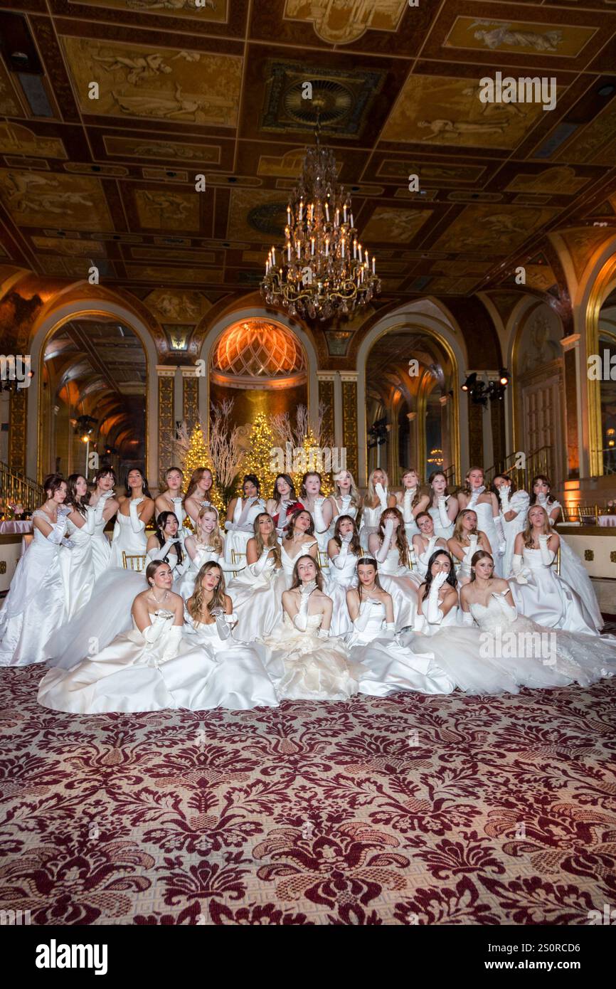 New York, NY, USA. 28th Dec, 2024. Debutantes pose for a group photo at ...