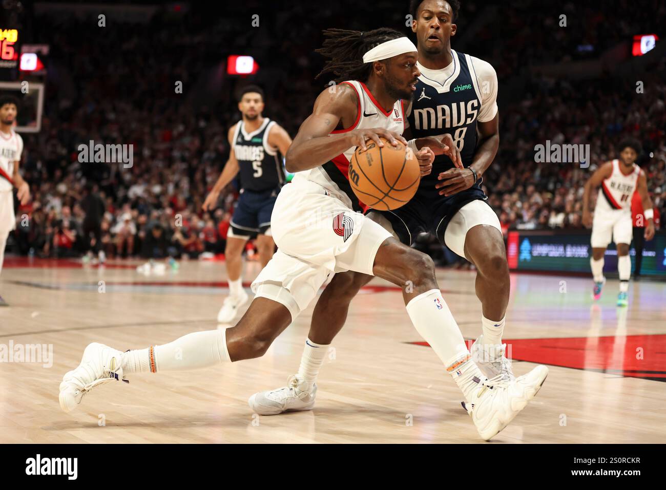 Portland Trail Blazers forward Jerami Grant (9) drives past Dallas ...