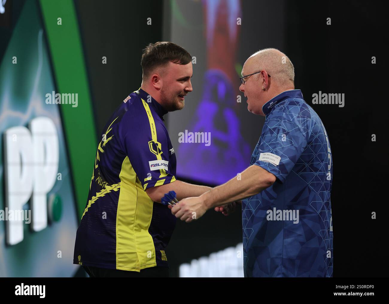 World darts championships 2024 luke hi-res stock photography and images ...