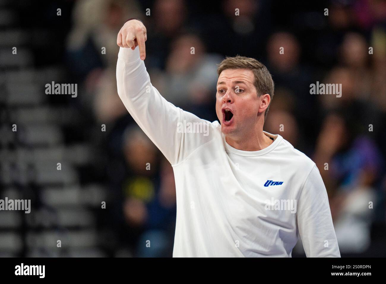 Utah Jazz head coach Will Hardy shouts instructions to his players ...