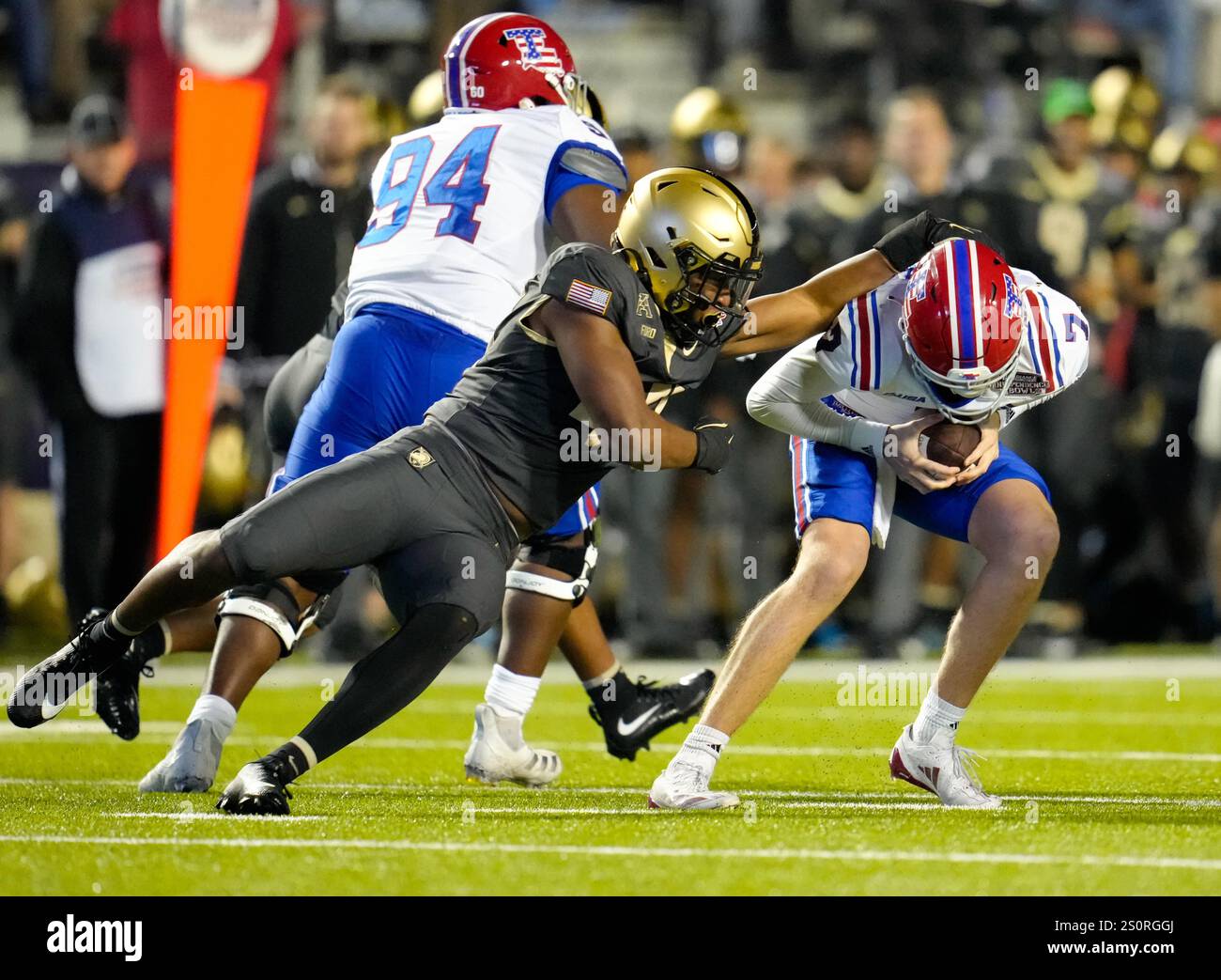 Shreveport, Louisiana, USA. 28th Dec, 2024. Louisiana Tech quarterback ...