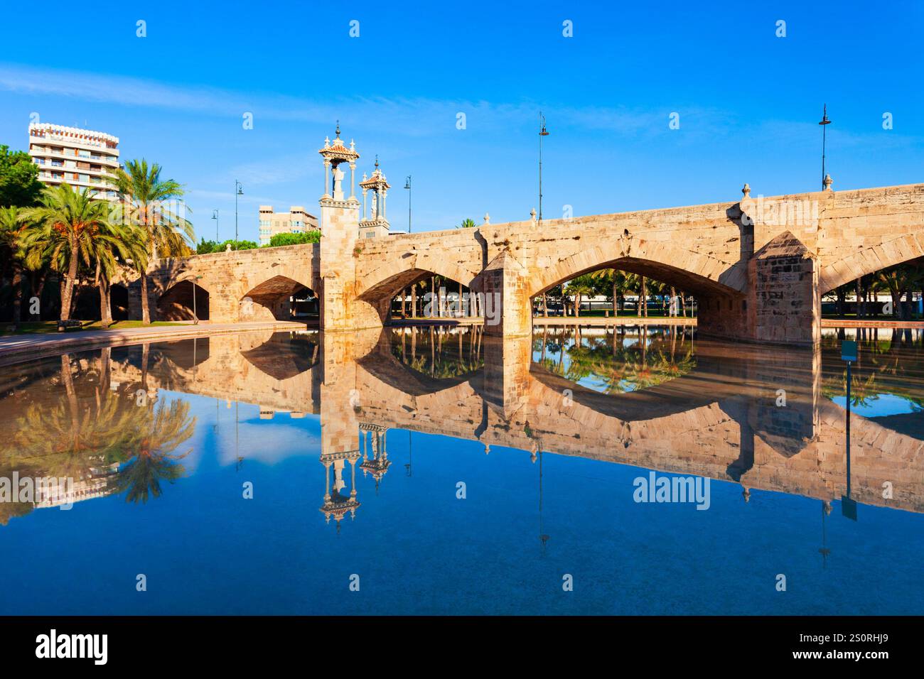 The Puente del Mar is a pedestrian bridge that crosses the river Turia ...