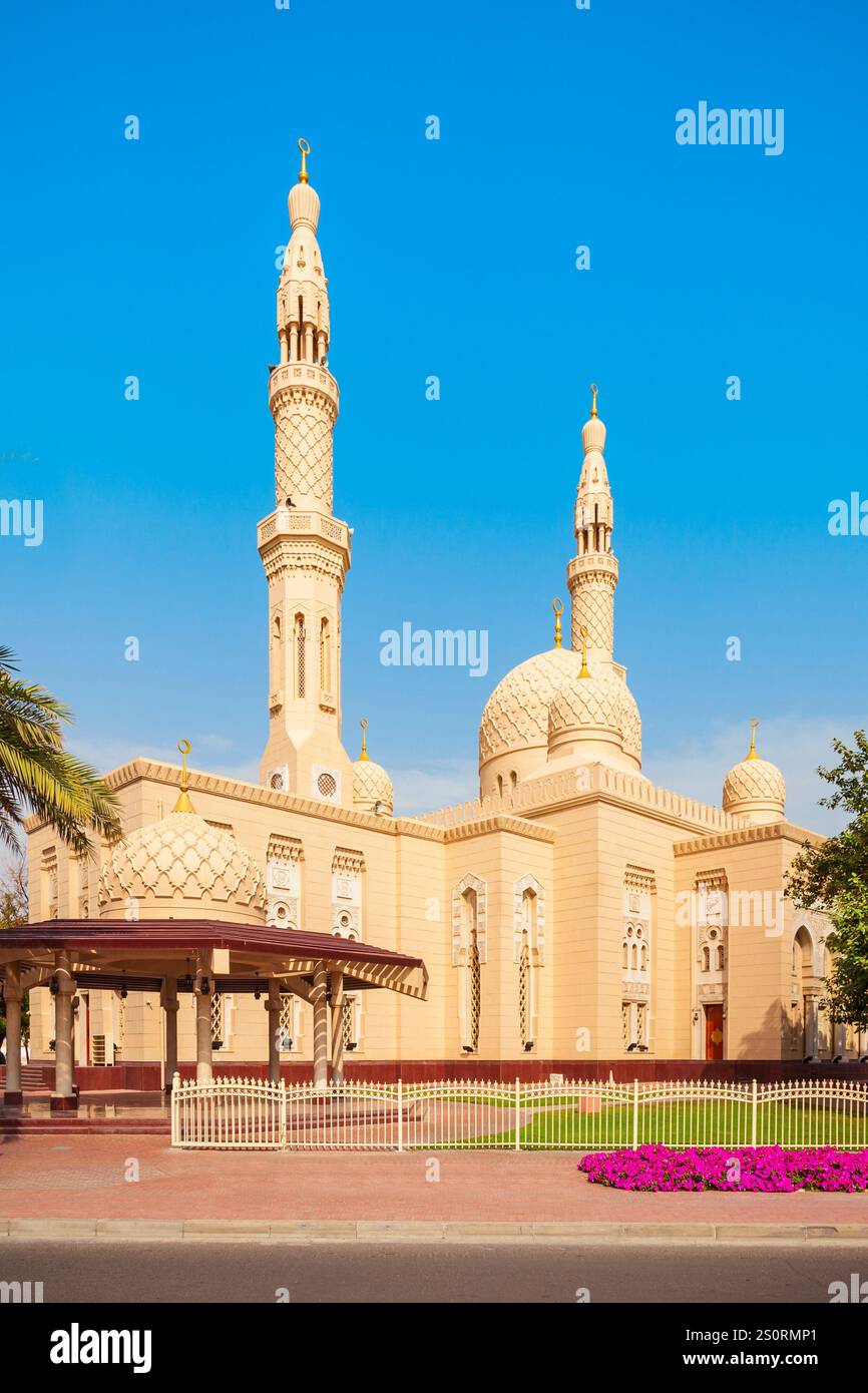 Jumeirah Mosque is a main mosque in Dubai city in UAE Stock Photo - Alamy